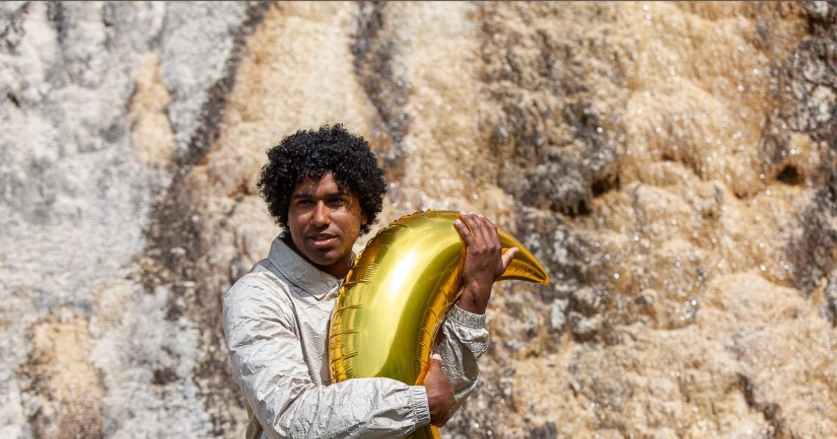 KOSMOS (14+) — Over waarom we zo kijken naar het verschil | Toneelgroep ...